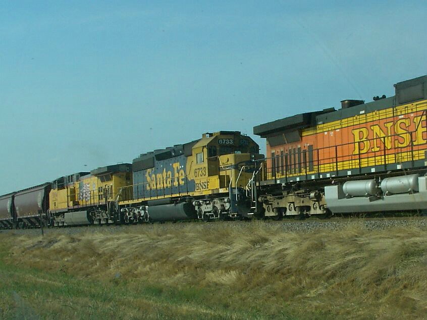 BNSF 6733